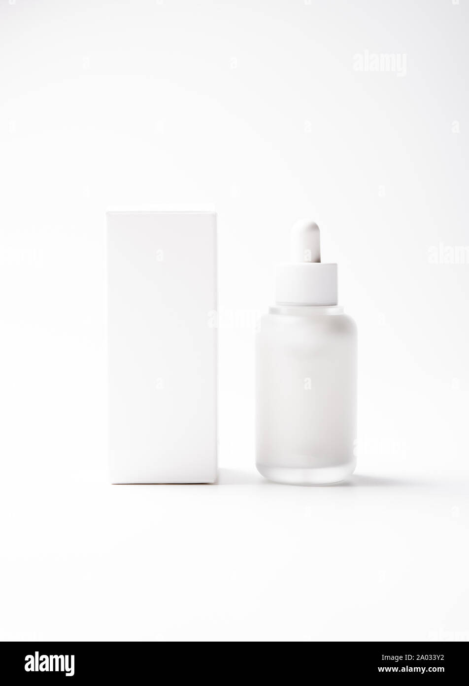 Realistic white box cosmetics hi-res stock photography and images - Alamy