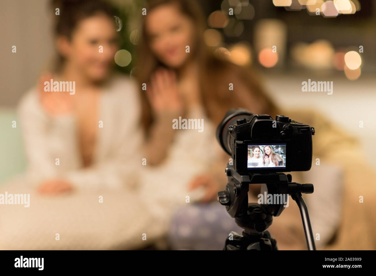 Camera party hi hi-res stock photography and images - Alamy