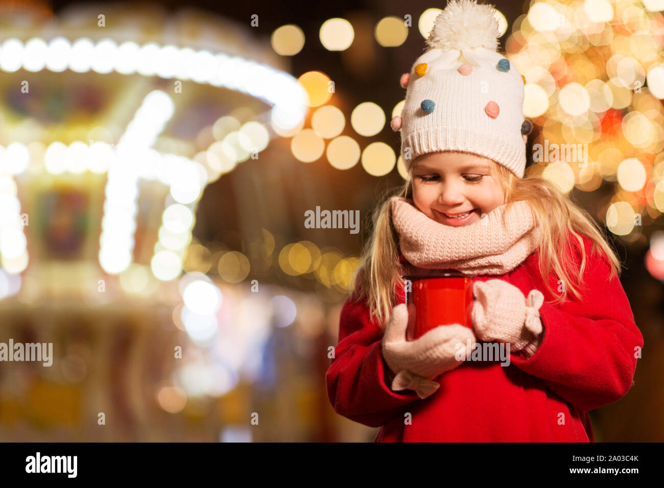 Child tea cup hi-res stock photography and images - Alamy