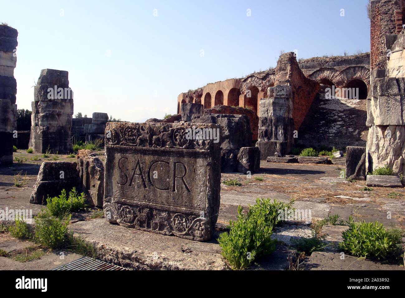 Capua amphitheatre hi-res stock photography and images - Alamy