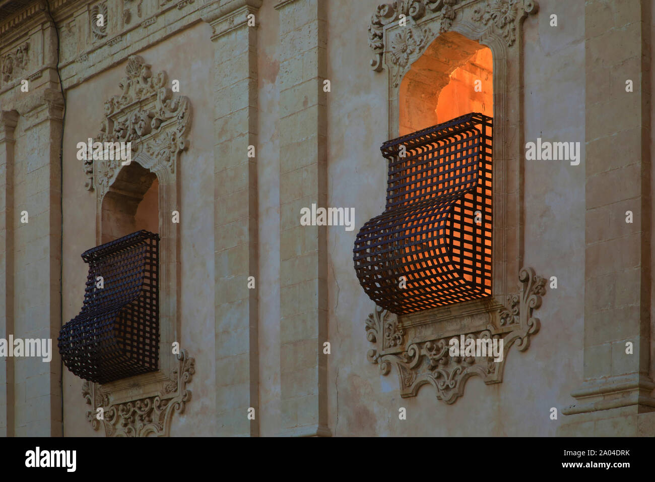 Baroque window architecture hi-res stock photography and images - Alamy