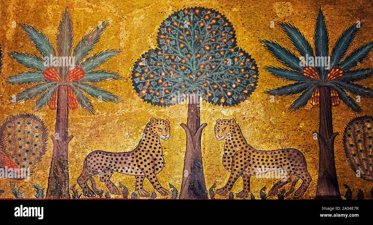 Ancient mosaics of leopards in Palermo, Italy Stock Photo - Alamy