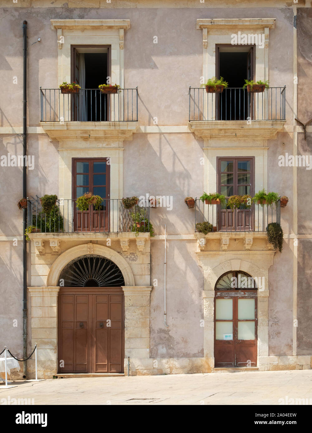 Sicily building hi-res stock photography and images - Alamy