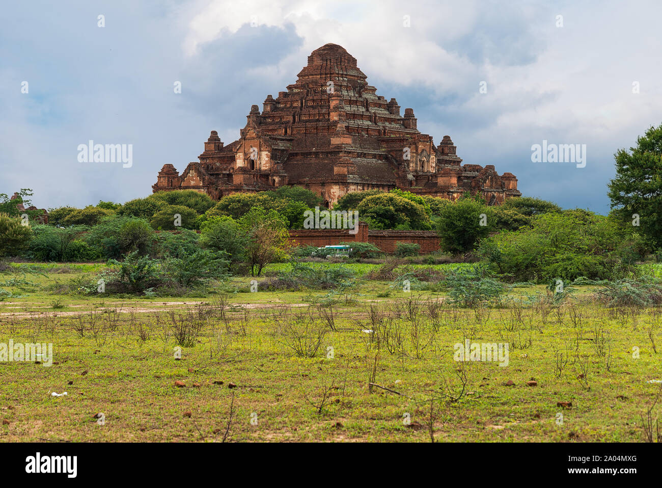 Asia myanmar burma landscape scenery hi-res stock photography and ...
