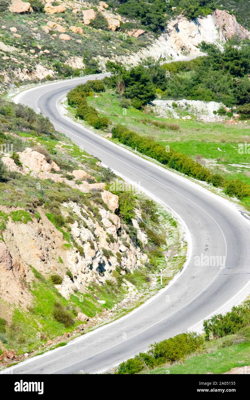 S curve road mountain hi-res stock photography and images - Alamy