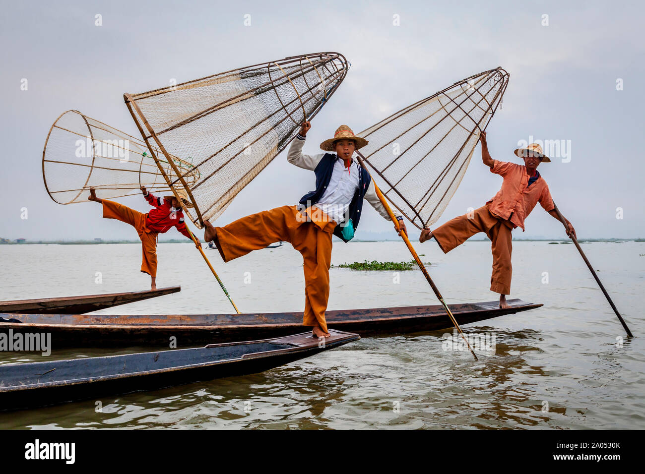 Leg Rowing Fishermen, Lake Inle, Shan State, Myanmar Stock Photo - Alamy