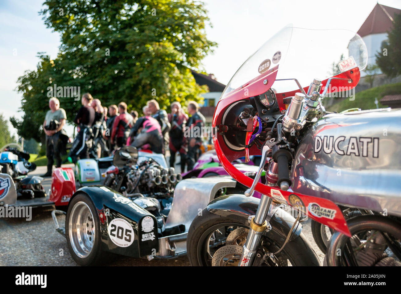 Classic sidecar racing hi-res stock photography and images - Alamy
