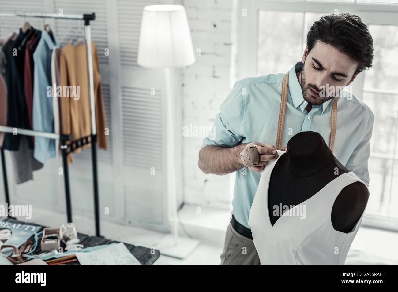 Person sewing hi-res stock photography and images - Alamy