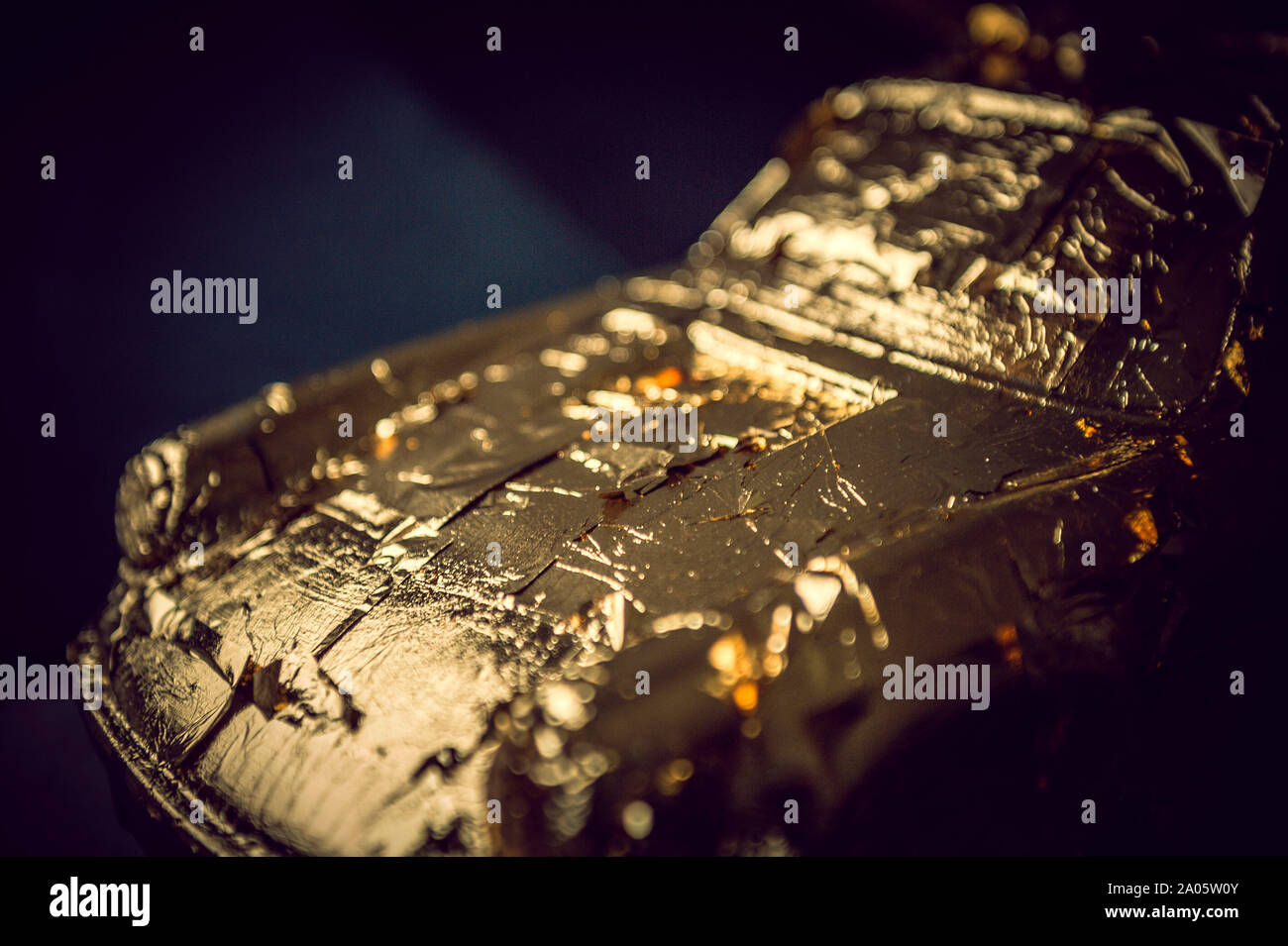 Gold porsche hi-res stock photography and images - Alamy