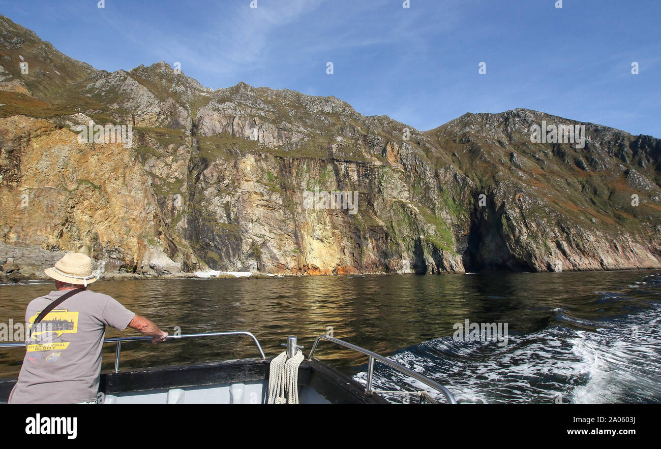 Slieve league from boat hi-res stock photography and images - Alamy