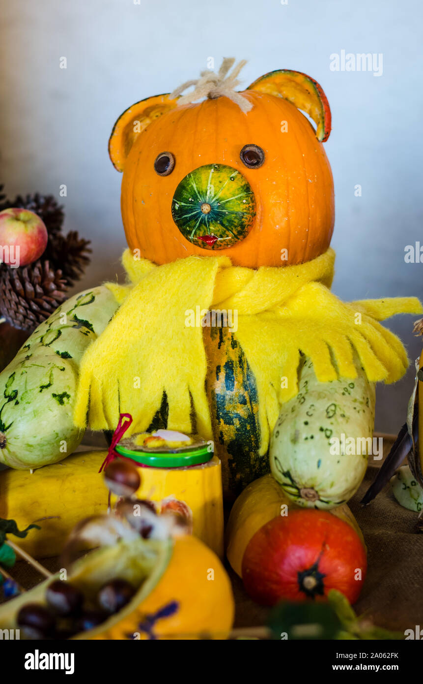 Teddy craft hi-res stock photography and images - Alamy