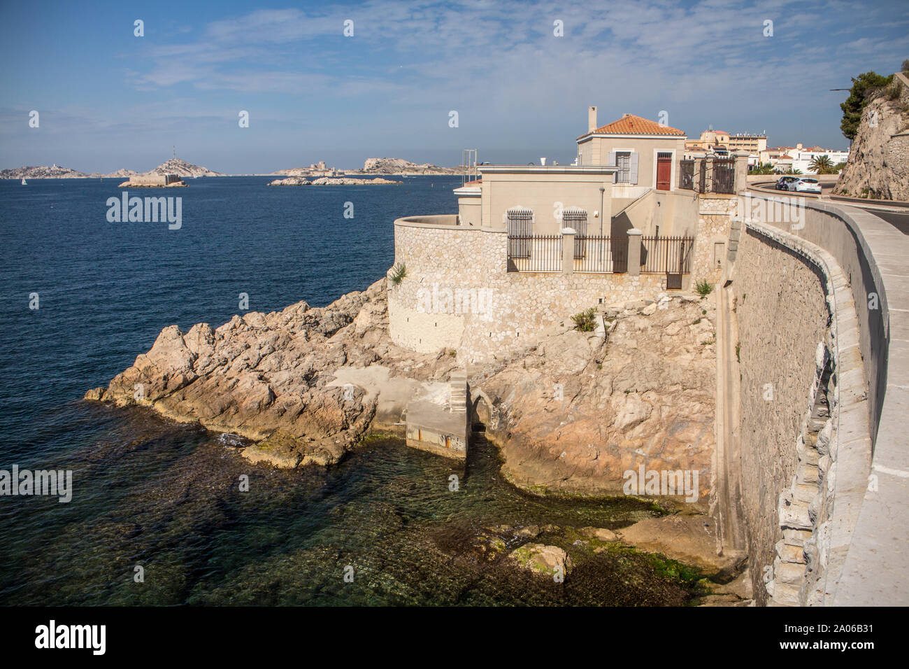 Here's what you can see from Villa Valmer in Marseille : The Marégraphe ...