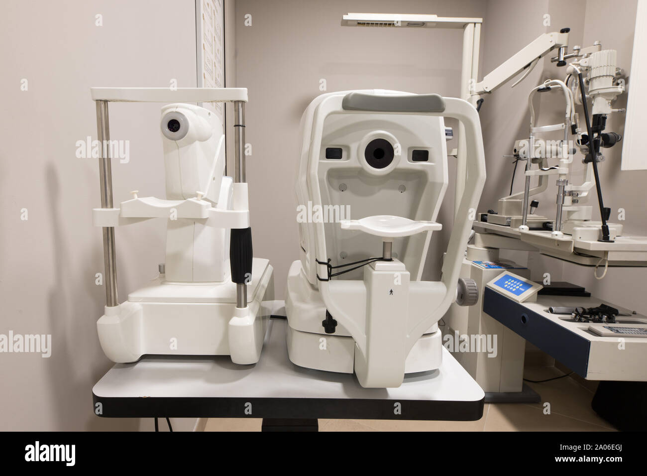 Optical instruments hi-res stock photography and images - Alamy