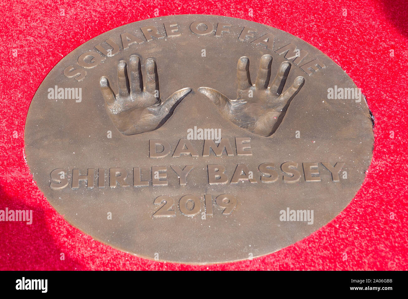Celebrity handprints london hi-res stock photography and images - Alamy