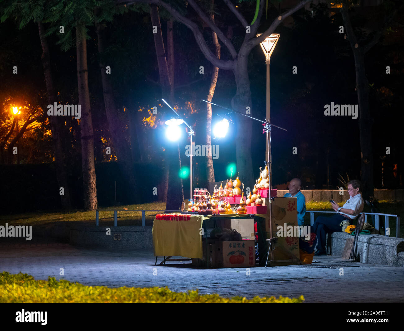 Hand made street art hi-res stock photography and images - Alamy