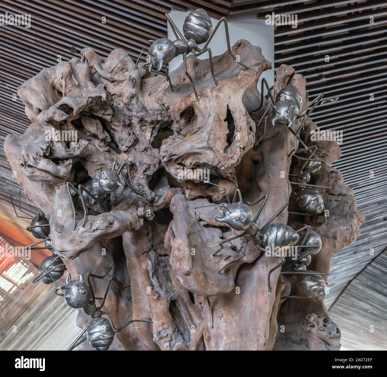 Ants crawling sculpture hi-res stock photography and images - Alamy