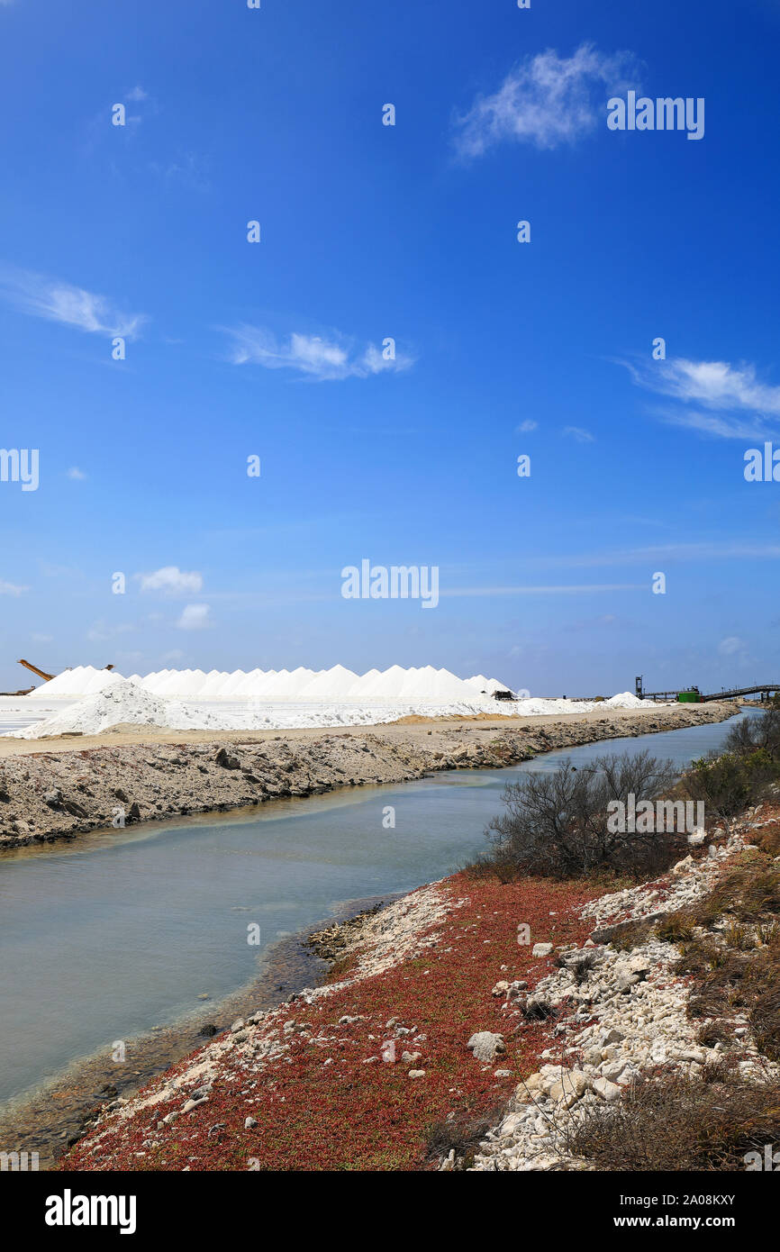 Bonaire salt pyramid hi-res stock photography and images - Alamy