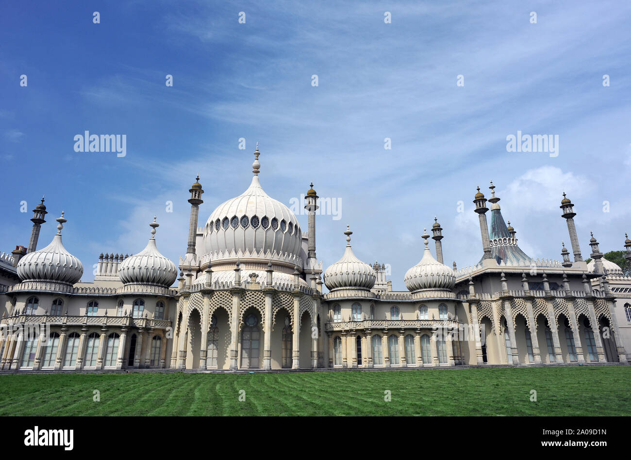 Victorian pavilion brighton hi-res stock photography and images - Alamy