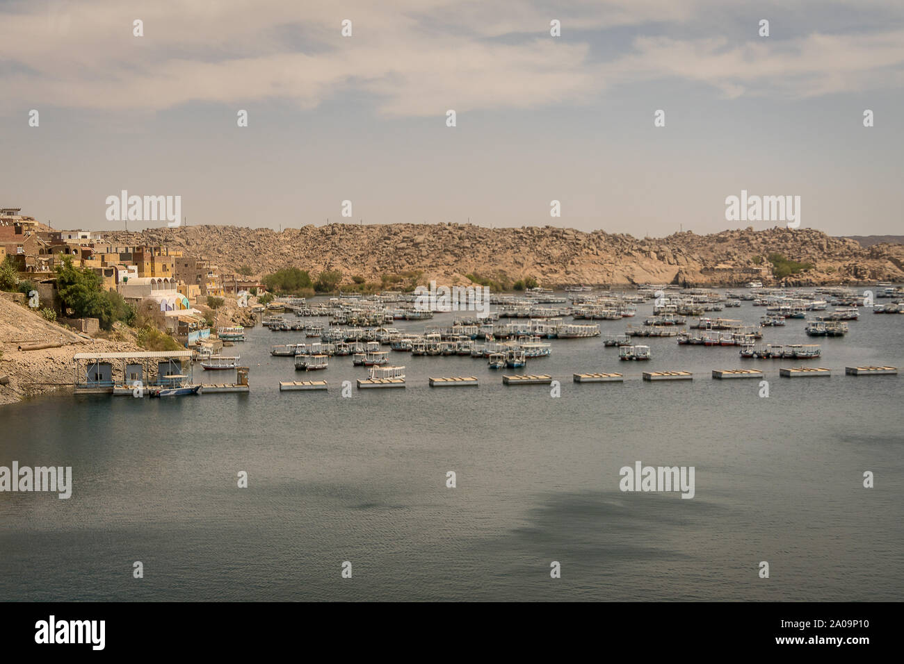Lake nasser egypt hi-res stock photography and images - Alamy