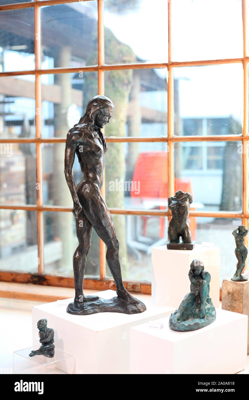 Bronze sculpture artwork of the female form Stock Photo - Alamy