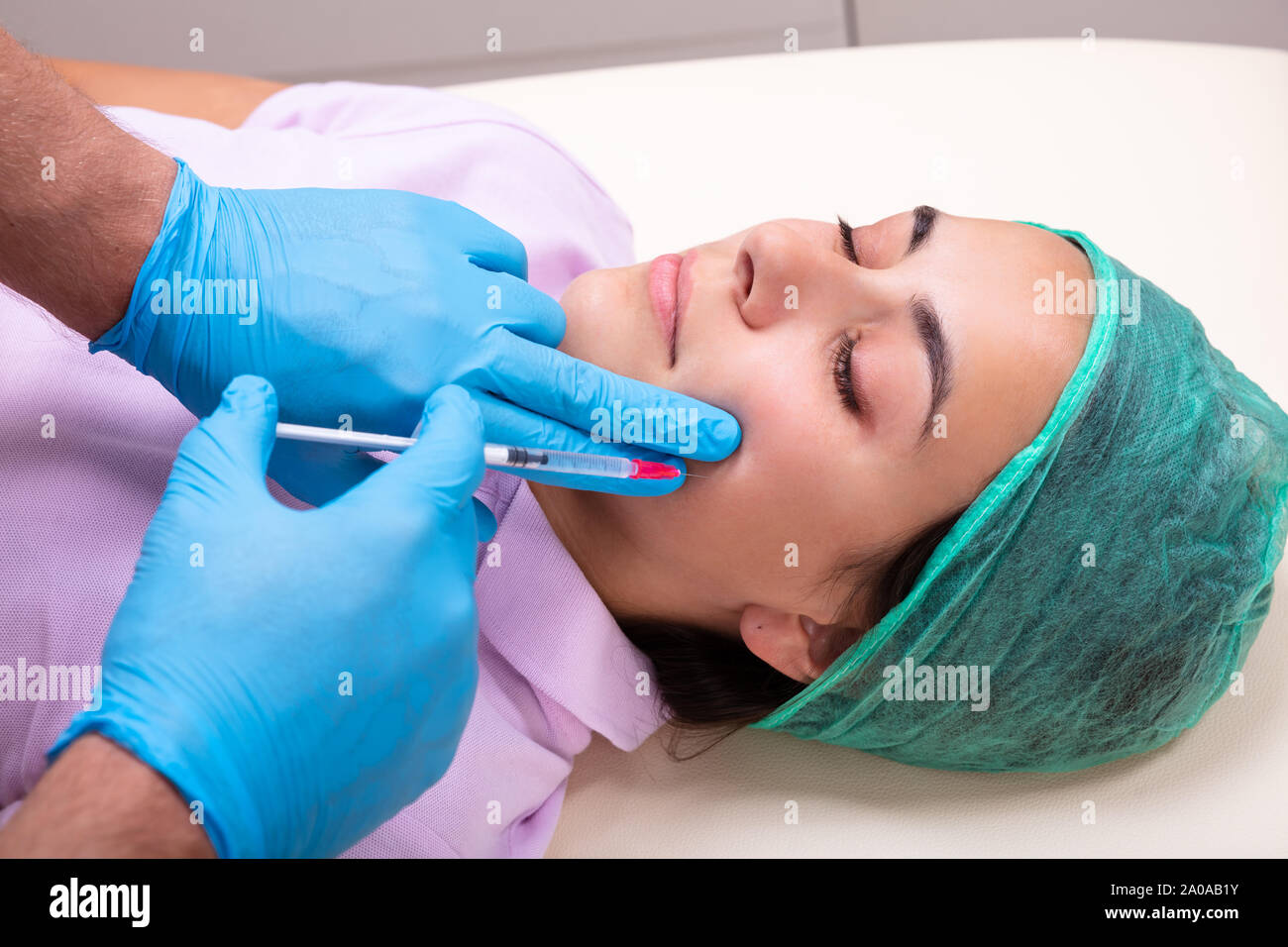 Inject eye hi-res stock photography and images - Alamy