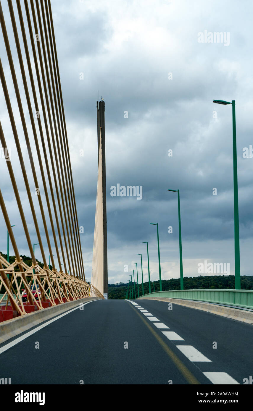 Pont de brotonne normandy france hi-res stock photography and images ...