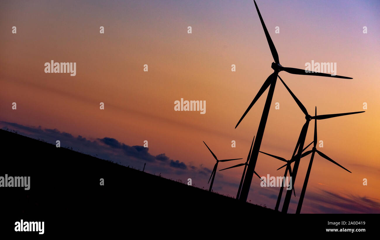 Wind turbine construction hill hi-res stock photography and images - Alamy