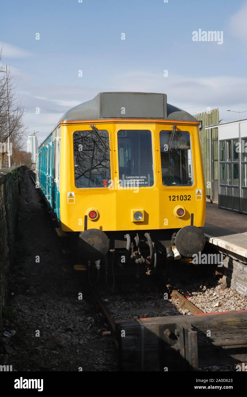 Cardiff bay shuttle train hi-res stock photography and images - Alamy