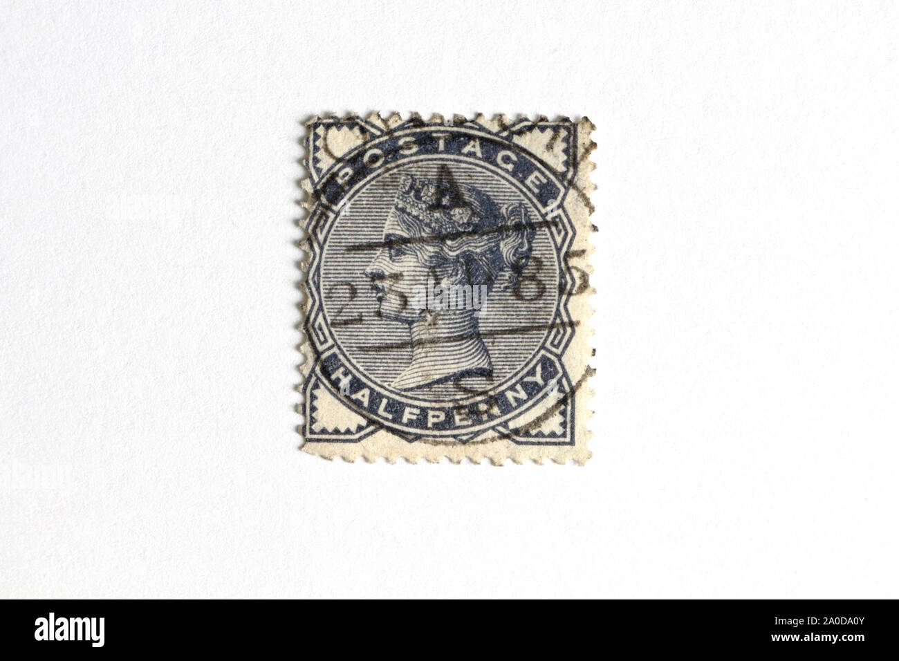 Postage stamp white background hi-res stock photography and images - Alamy