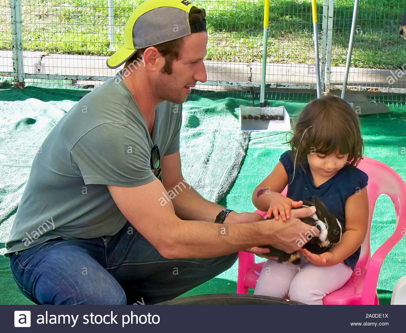 Mark Feuerstein Wife Dana Klein Stock Photos & Mark Feuerstein Wife ...
