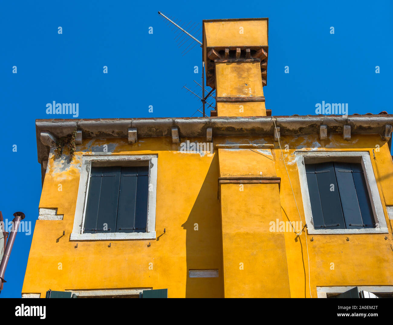 Beautiful venetian windows of a typical Venetian house, Italy Stock ...