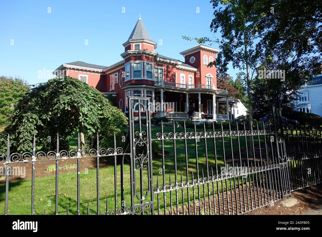 Stephen king house maine hi-res stock photography and images - Alamy