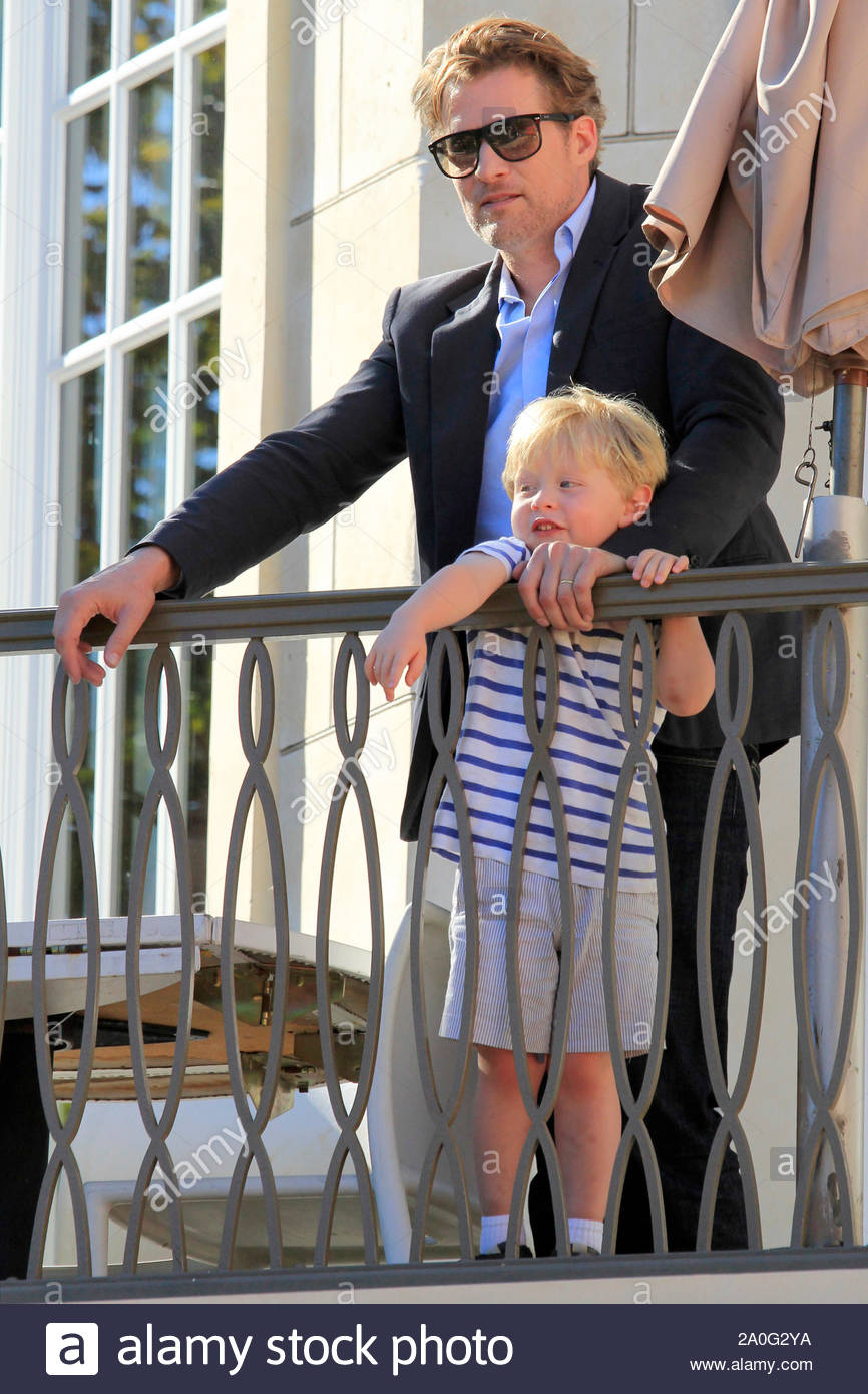 James Tupper Stock Photos & James Tupper Stock Images - Alamy