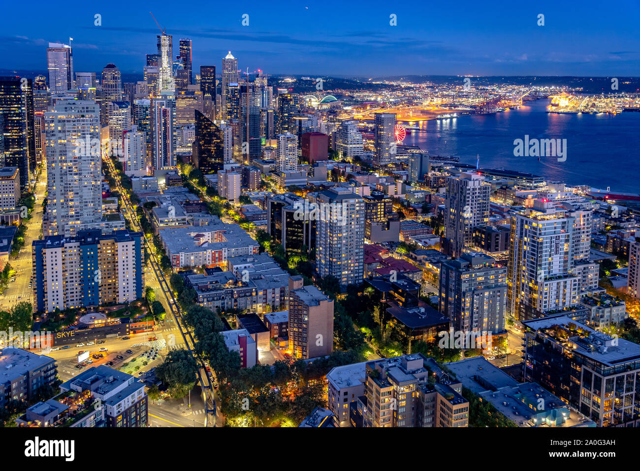 City overlook hi-res stock photography and images - Alamy