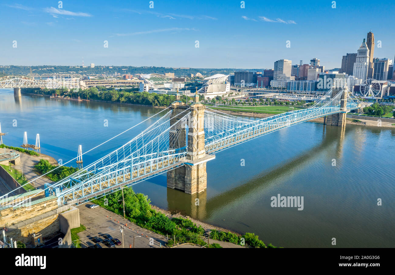Newport bridge suspension hi-res stock photography and images - Alamy