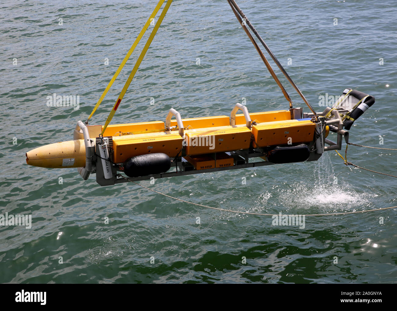Underwater unmanned vehicle hi-res stock photography and images - Alamy