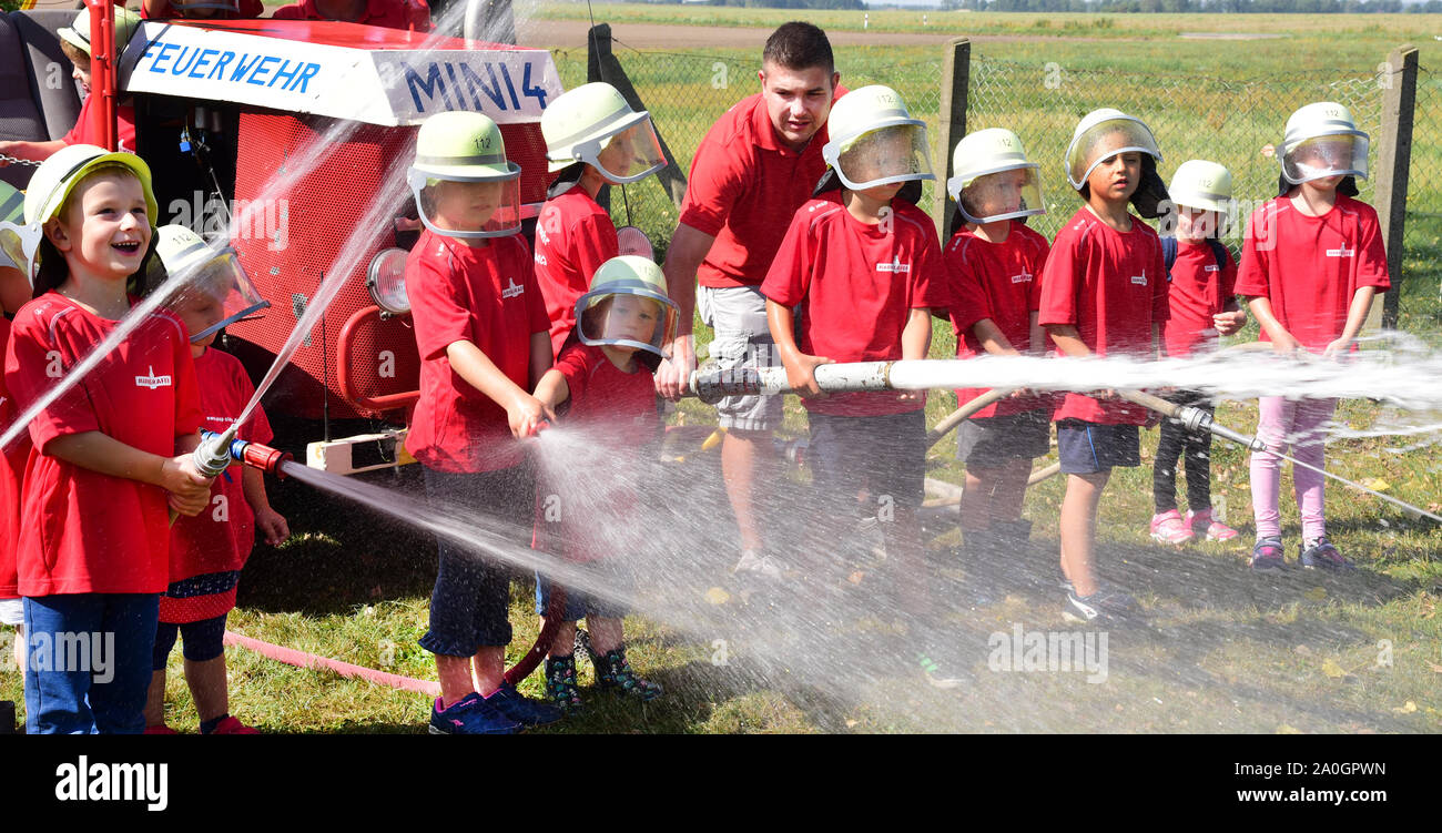 Brigade guidance hi-res stock photography and images - Alamy