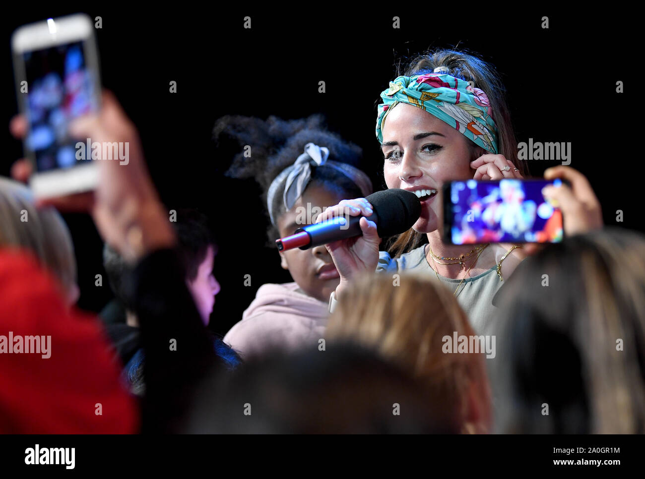 Berlin, Germany. 19th Sep, 2019. The singer Sarah Lombardi sings at "kinder Tag 2019" in ...