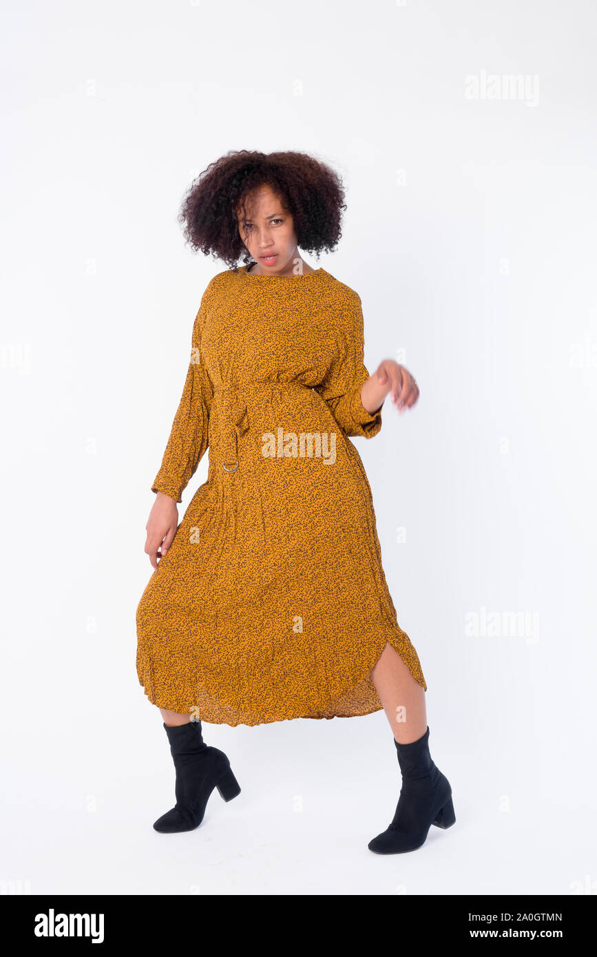 Full body shot of young beautiful African woman Stock Photo - Alamy