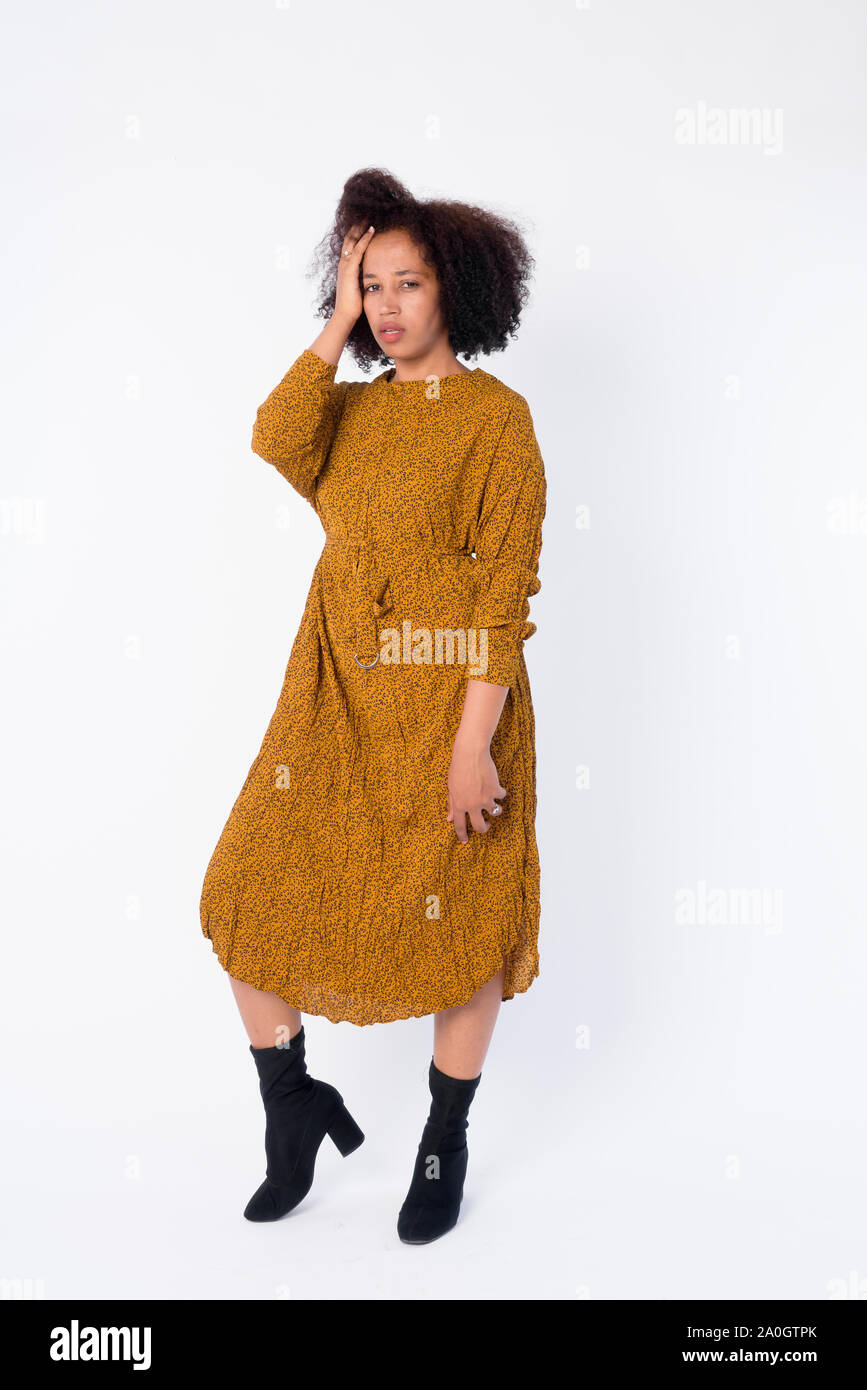 Full body shot of young beautiful African woman Stock Photo - Alamy