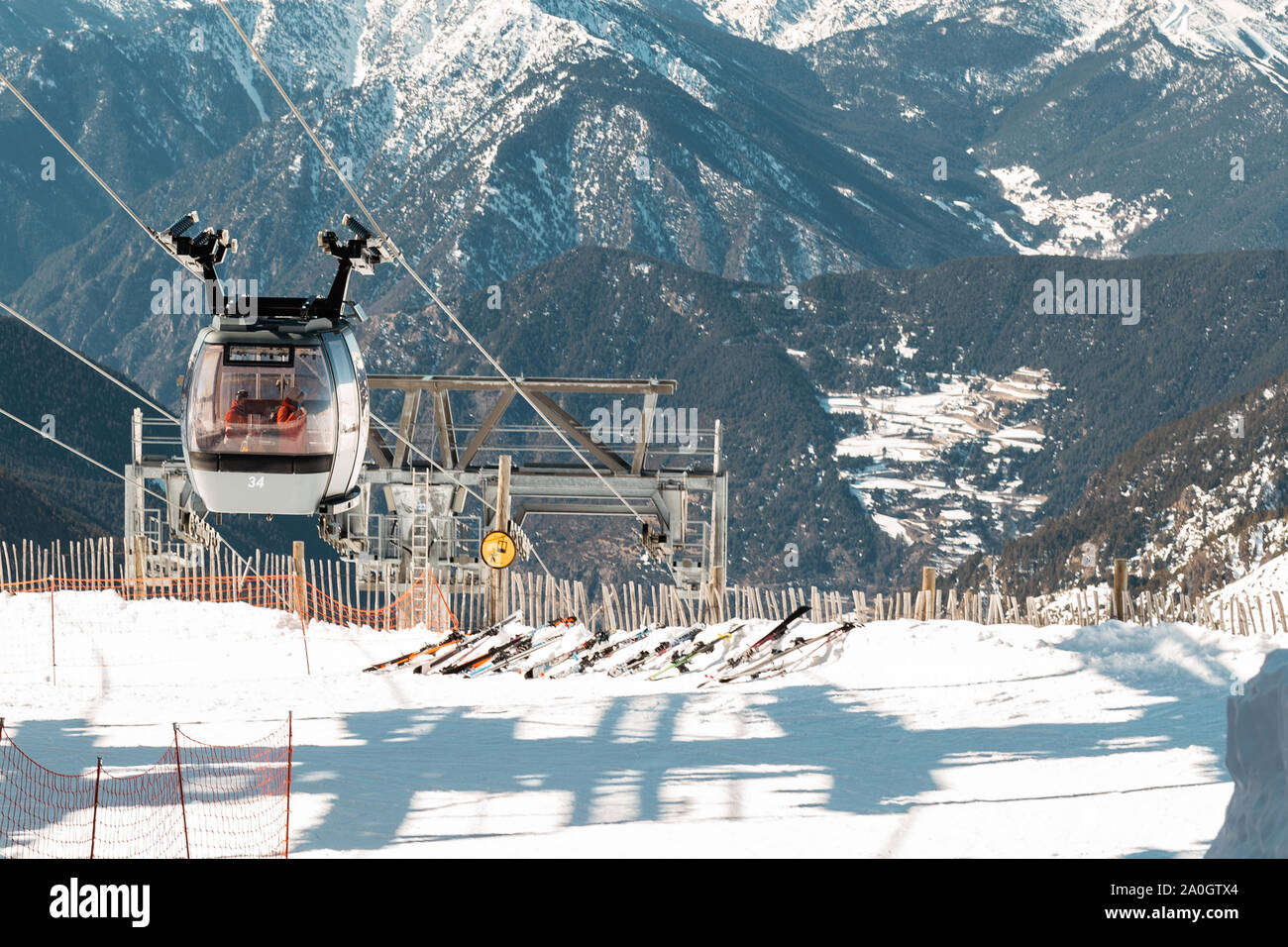 Inside ski slope hi-res stock photography and images - Alamy
