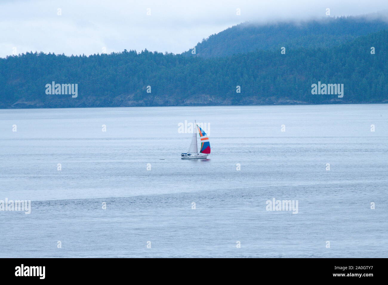 Ships passing in channel hi-res stock photography and images - Alamy