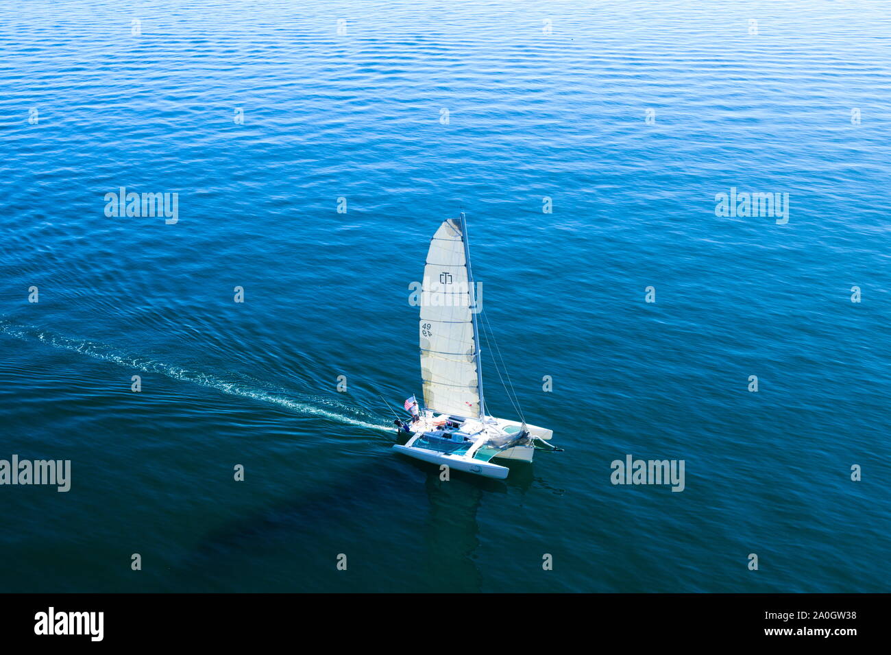Ships passing in channel hi-res stock photography and images - Alamy