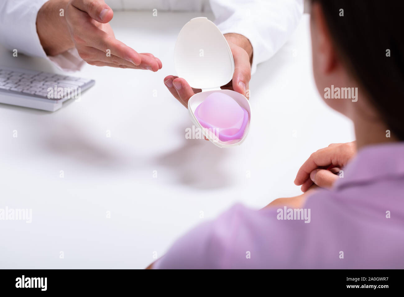 Diaphragm contraception device hi-res stock photography and images - Alamy