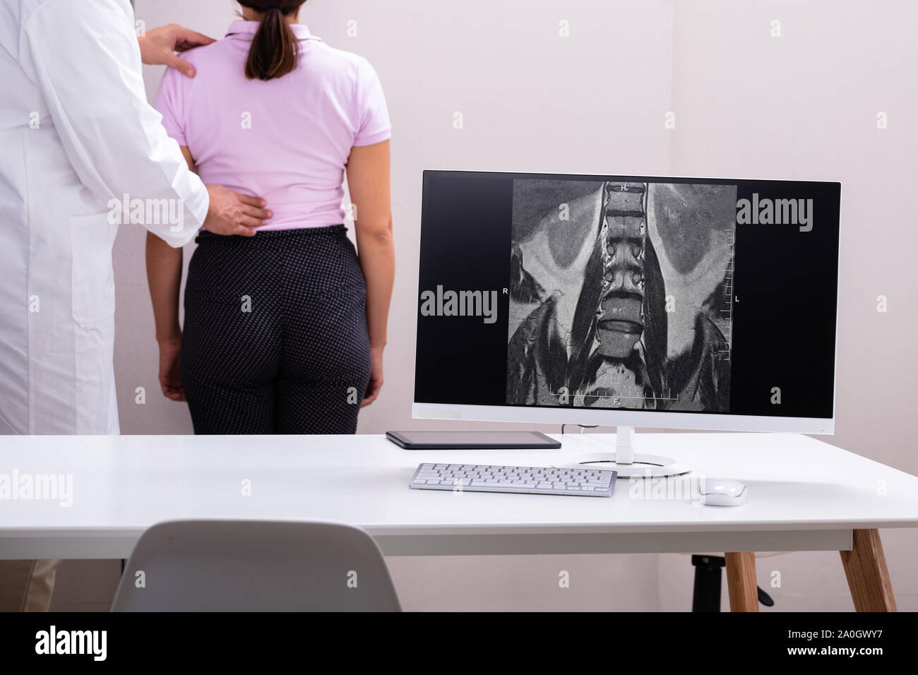 Mri of back pain hi-res stock photography and images - Alamy