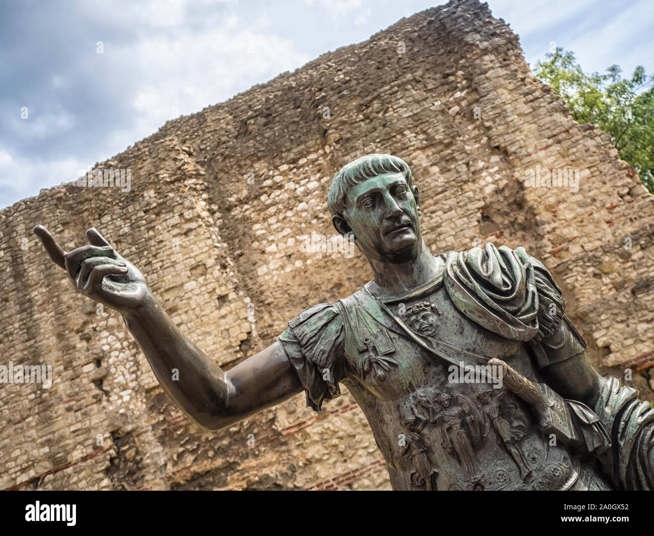 Statue Roman Emperor Trajan Tower Stock Photos & Statue Roman Emperor ...