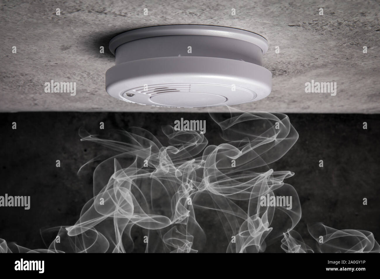 Close up smoke detector on a ceiling. Smoke, fire alarm Stock Photo - Alamy