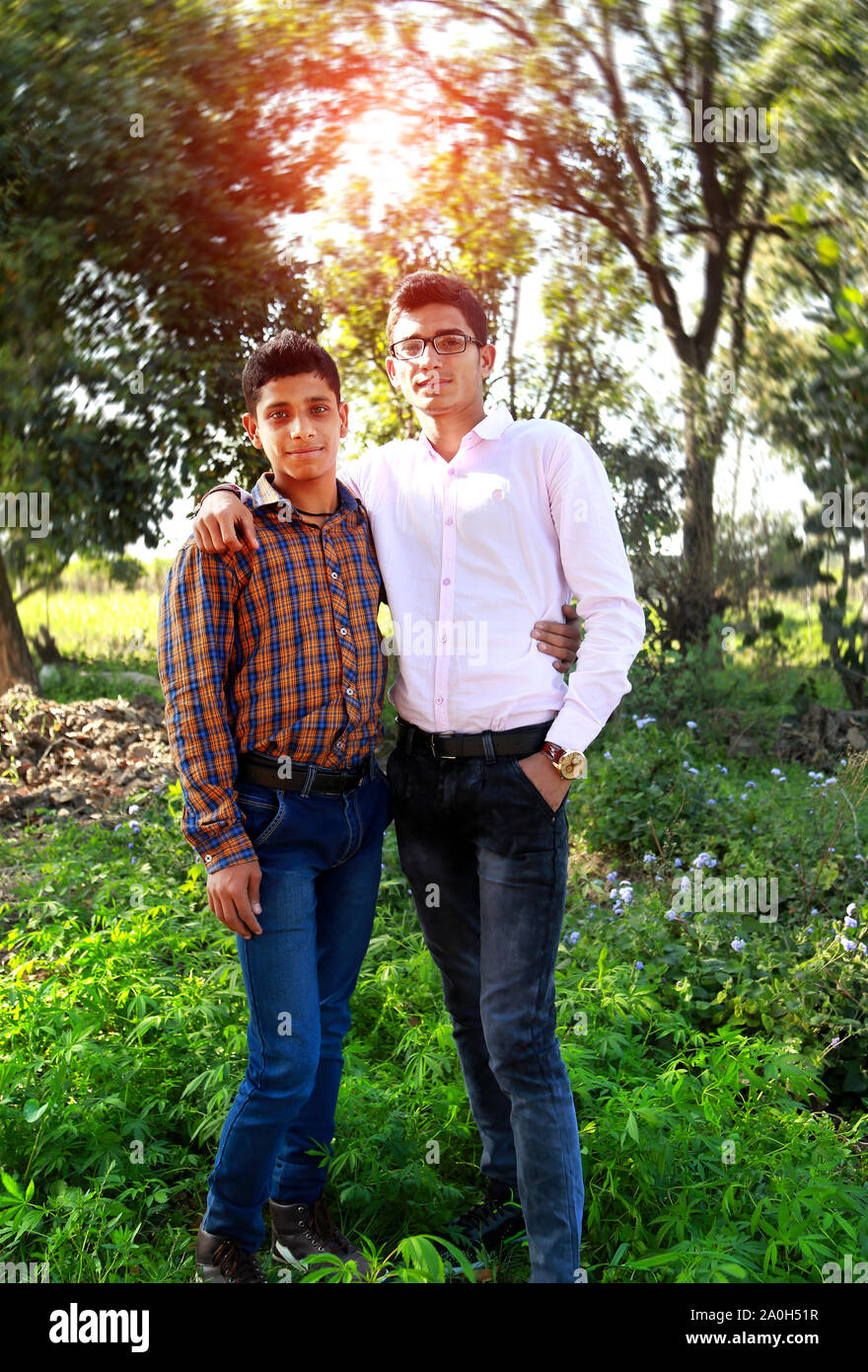 Men only two people hi-res stock photography and images - Alamy