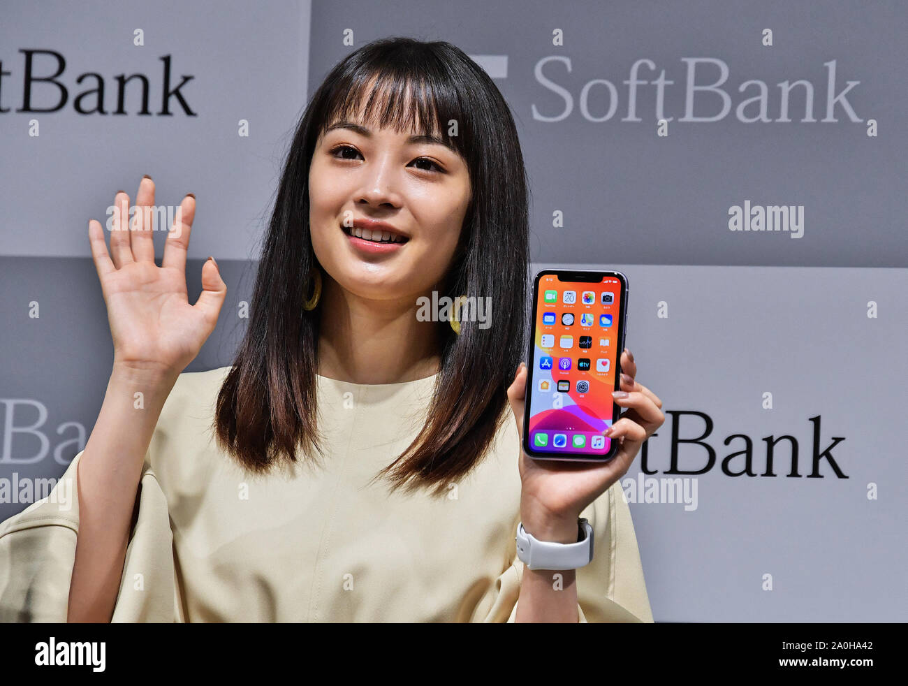 Tokyo, Japan. 20th Sep 2019. Japanese actress Hirose Suzu attends the ...