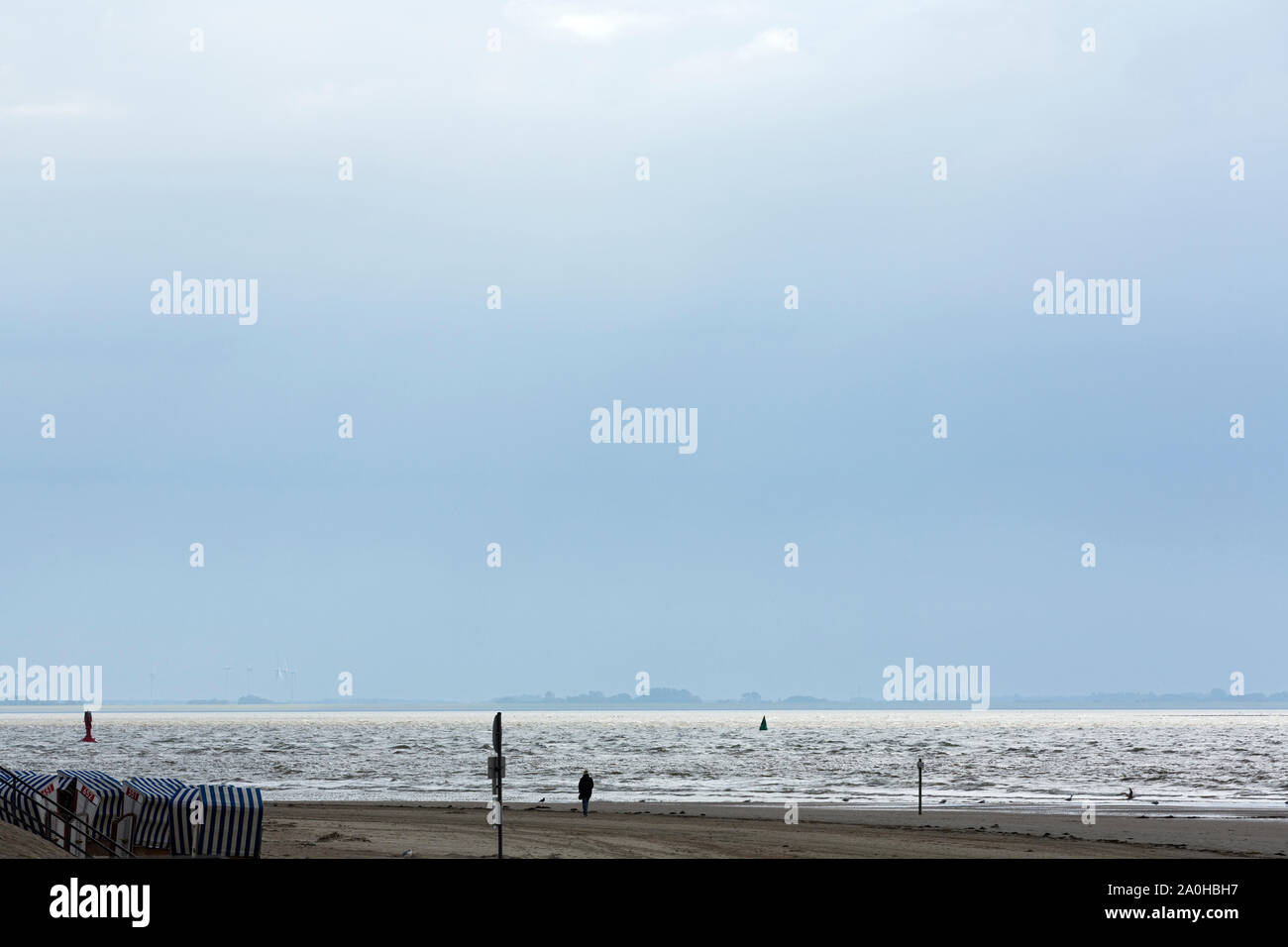 Norderney, Weststrand, Strand, Meer, Spaziergaenger Stock Photo - Alamy